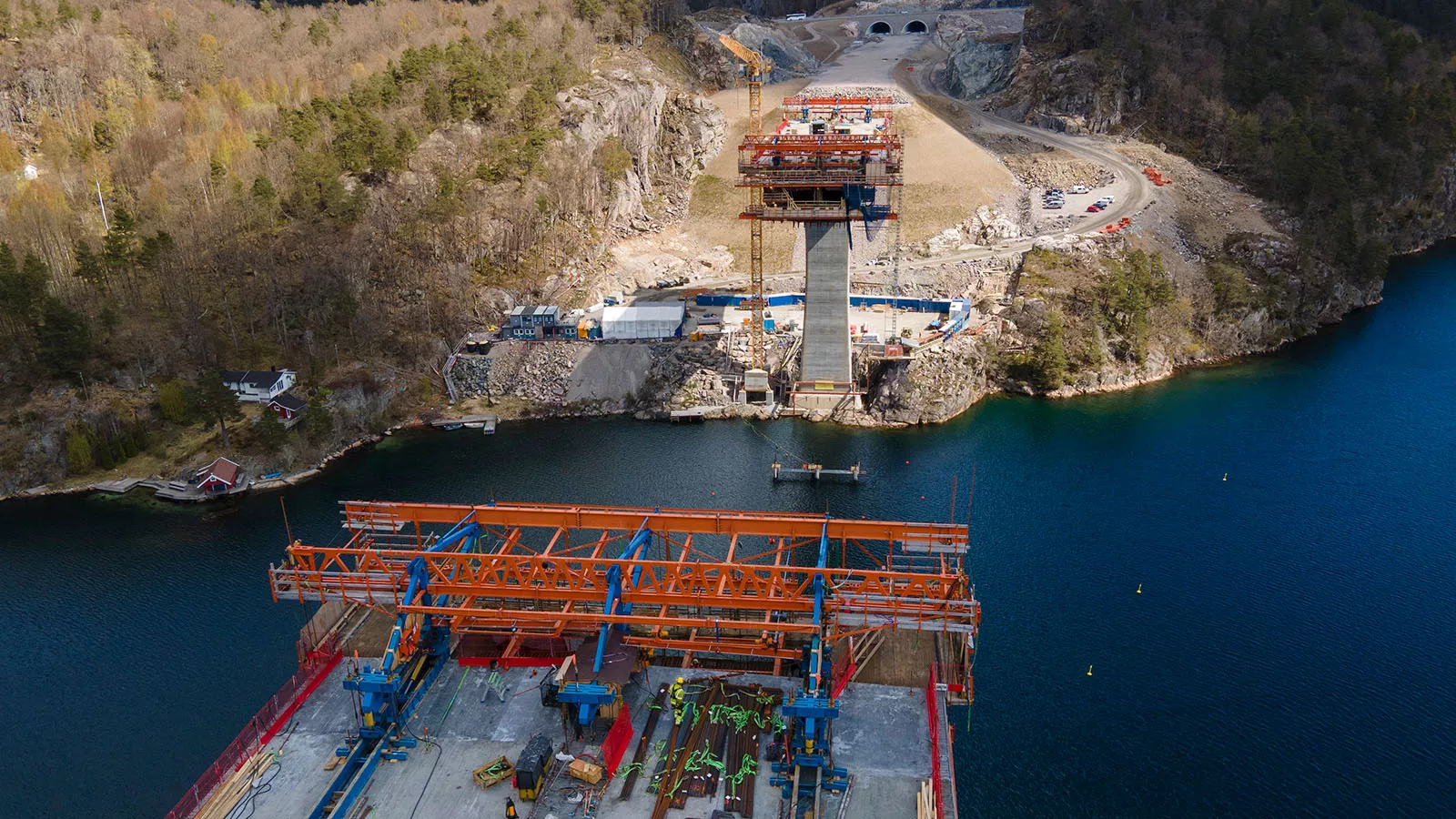 El puente voladizo más grande del mundo | Arlita